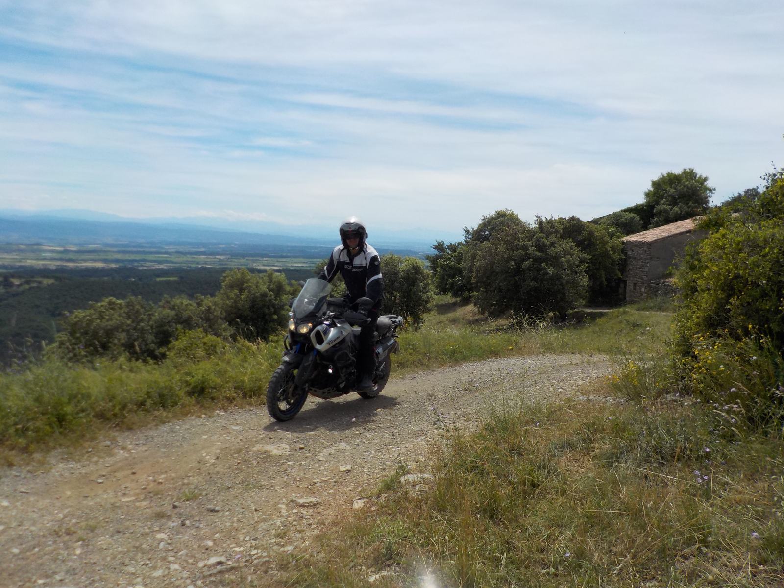 Traversez à moto les départements de l'Aude et l'Hérault